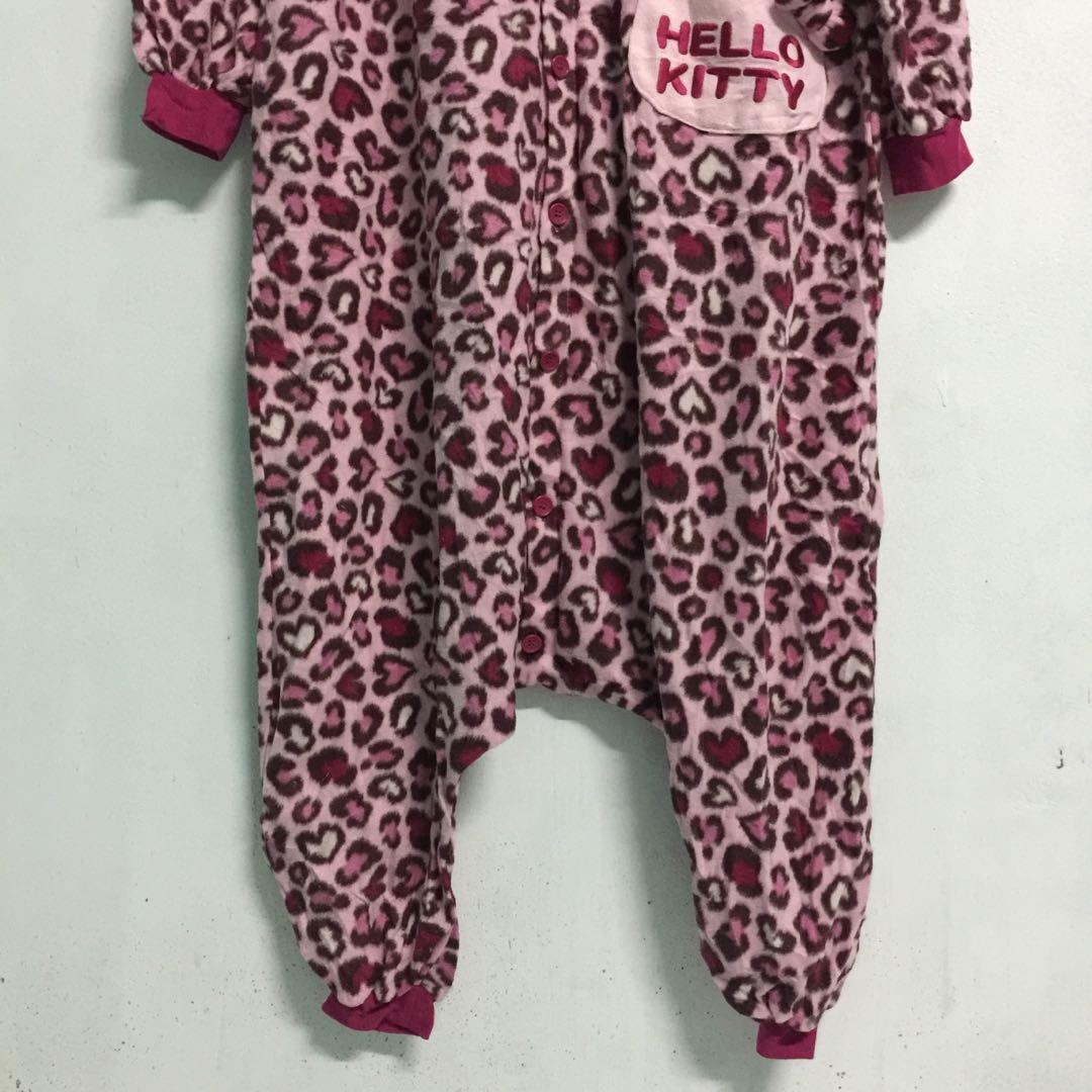 Maskot custom mascot costume hello kitty, Men's Fashion, Tops & Sets ...