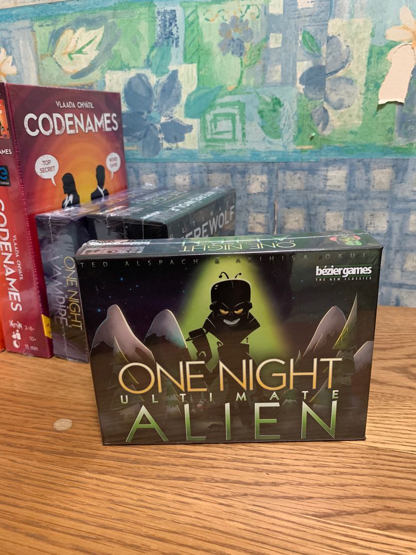 Party game series- board game one night ultimate alien , 興趣及遊戲, 玩具 & 遊戲 ...