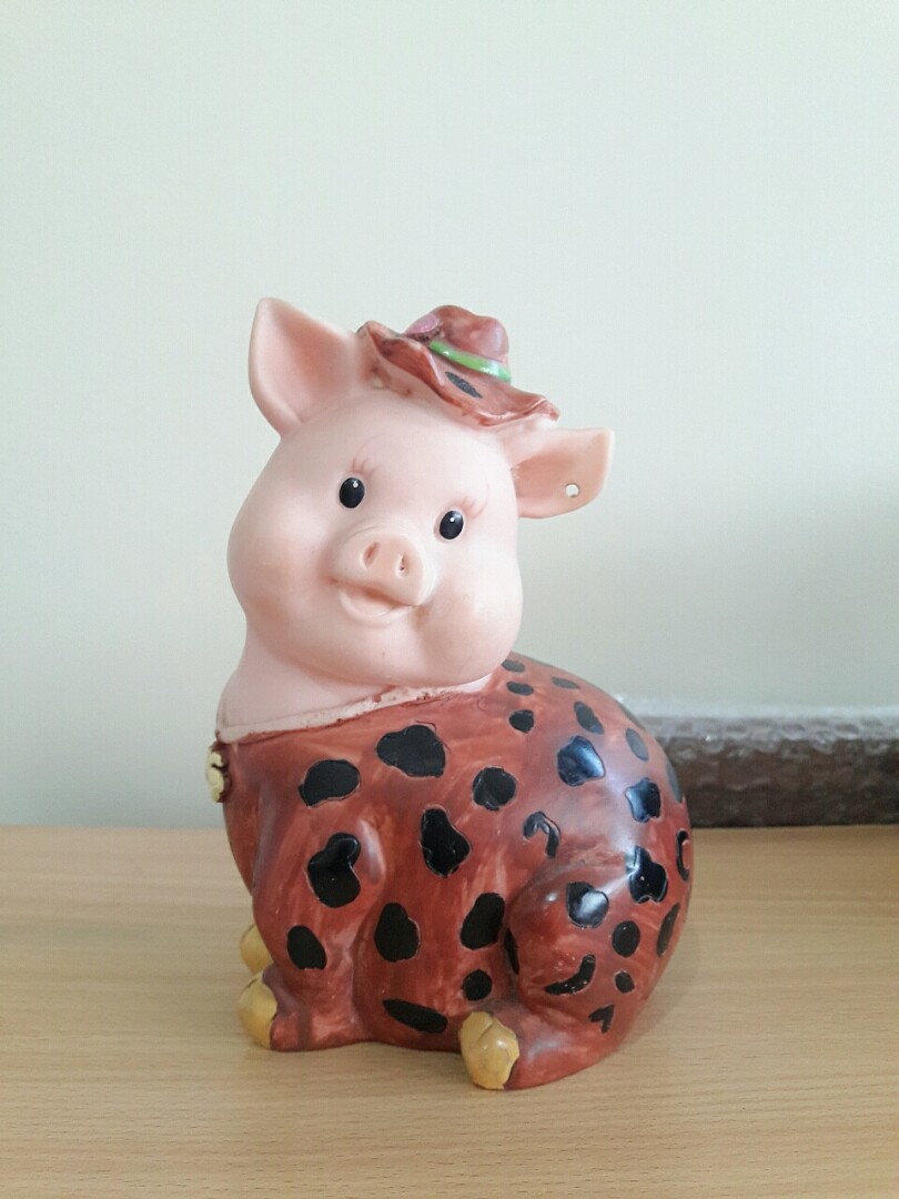 13 Years Vintage Pig Figurine, Hobbies & Toys, Memorabilia ...