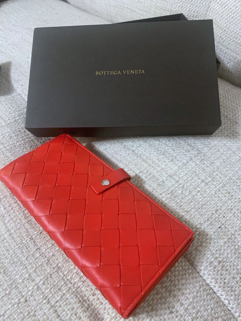 Bottega Large French Wallet, Luxury, Bags & Wallets on Carousell