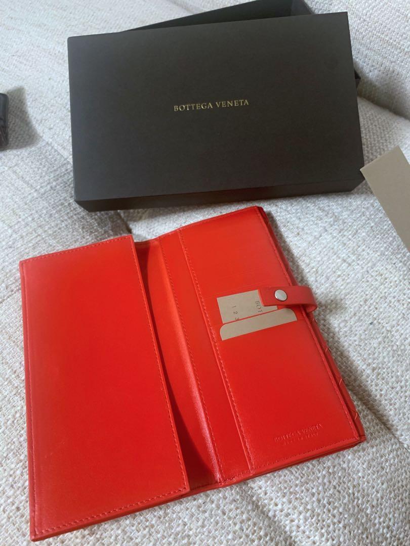 Bottega Large French Wallet, Luxury, Bags & Wallets on Carousell