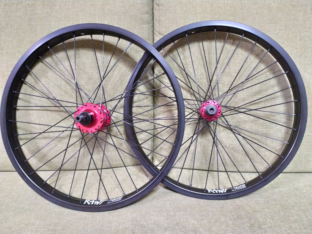 Custom Hand Built BMX wheel set (LHD), Sports Equipment, Bicycles ...