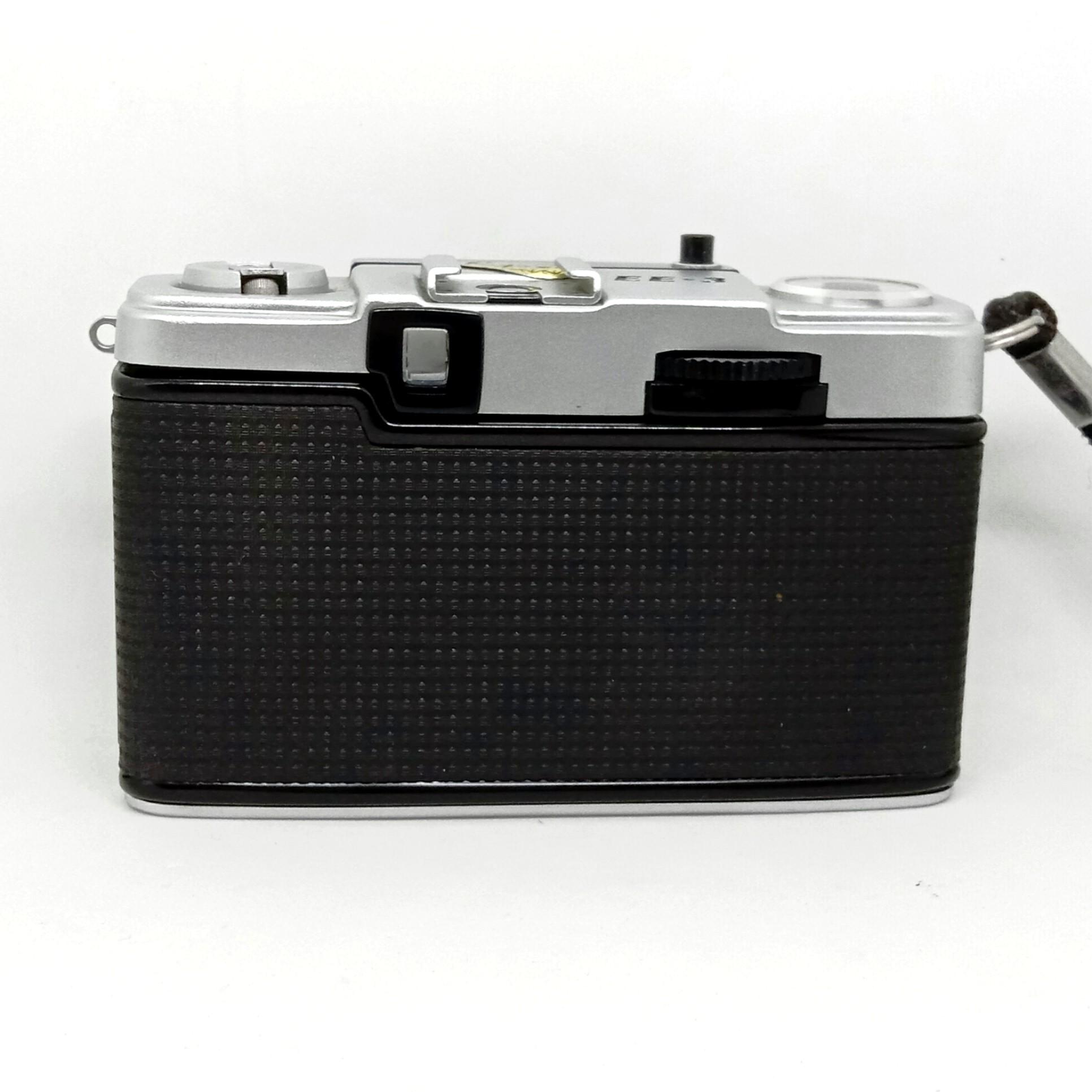 Olympus Pen EE-3 Half-frame 35mm Film Camera, Photography, Cameras on Carousell