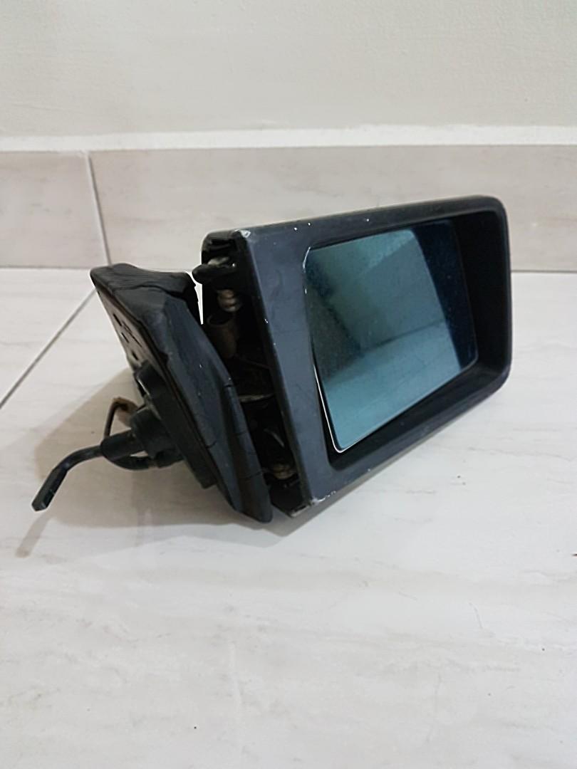 Original W124 Mercedez Right Side Mirror, Auto Accessories on Carousell