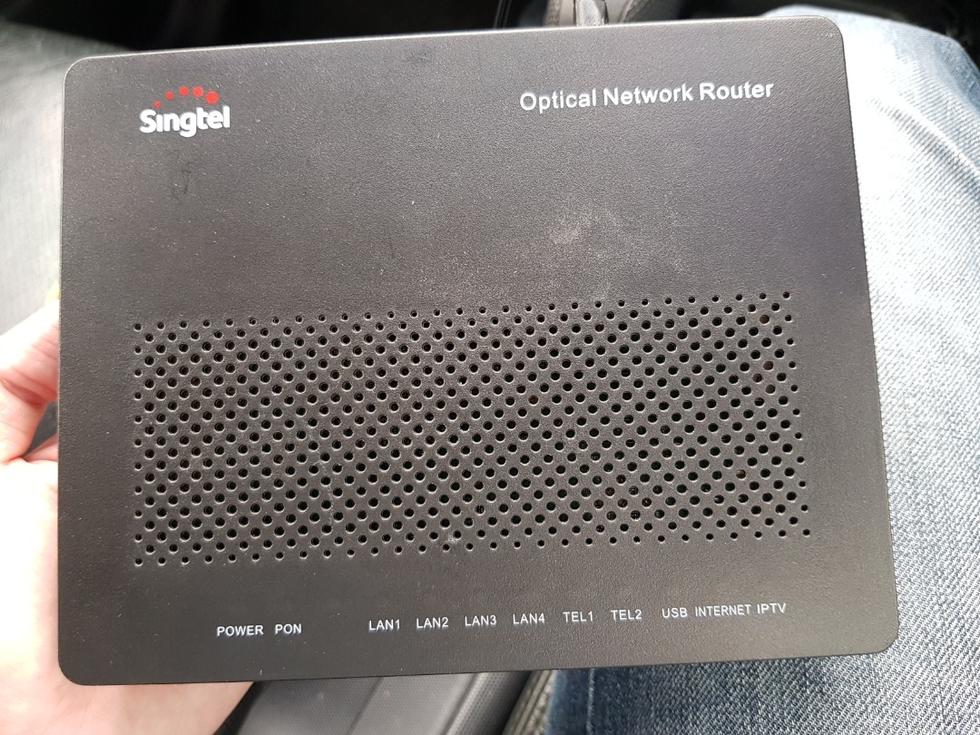 Singtel Optical Network Router ONT box Huawei Echolife HG8244H ...