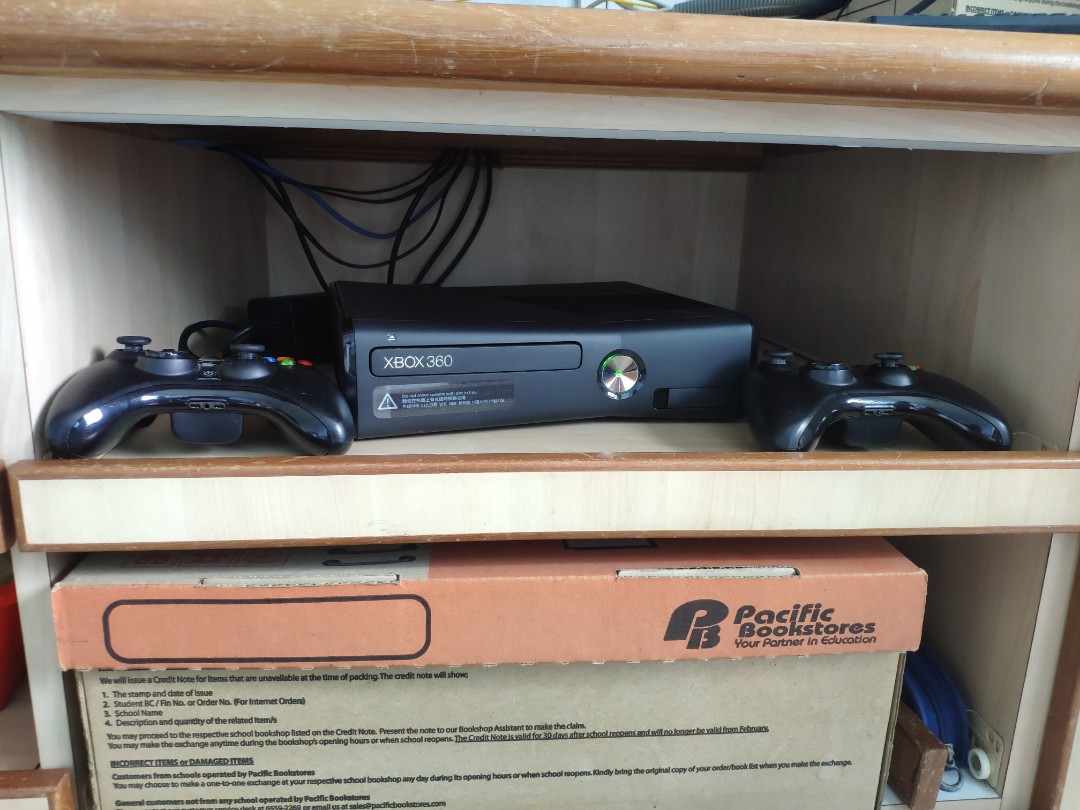 Used Xbox 360, Video Gaming, Video Game Consoles, Xbox on Carousell