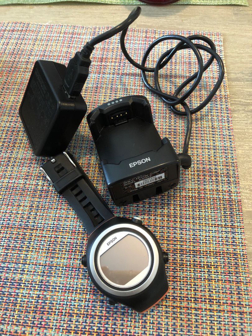 EPSON Wristable GPS SF510, Mobile Phones & Gadgets, Wearables & Smart Watches on Carousell