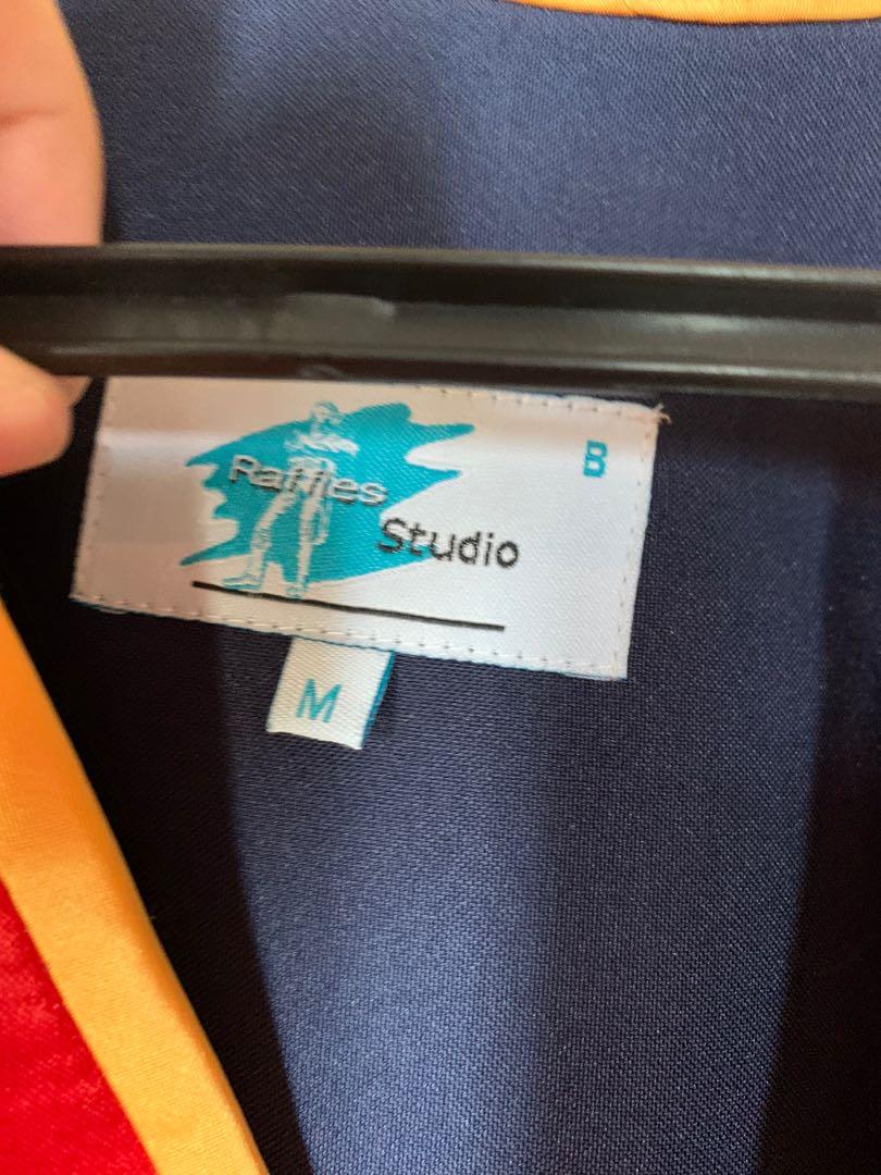 NIE PGDE graduation gown, Women's Fashion, New Undergarments ...