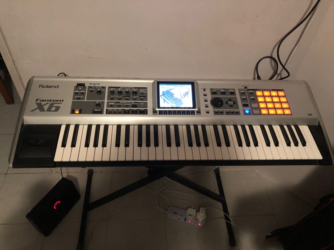 Roland fantom x6 sampler keyboard (128 polyphonic ), Hobbies & Toys ...