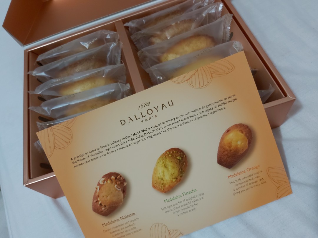 聖誕禮物，交換禮物之選：DALLOYAU Madeline Maison 蛋糕, 嘢食 & 嘢飲, 冰凍食物 on Carousell