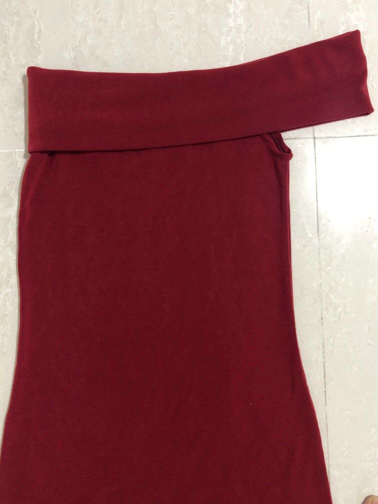 Maroon Toga/Off shoulder Dress, Women's Fashion, Tops, Sleeveless on ...