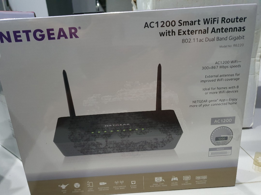 NETGEAR AC1200 Smart WIFI Router with External Antennas, Computers ...
