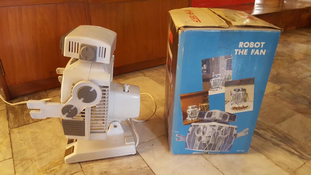 nikko robot the fan (1980's), Hobbies & Toys, Memorabilia ...