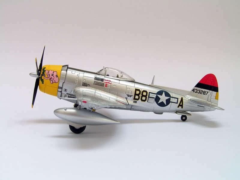 Dragon Warbirds 1/72 P-47D Thunderbolt USAAF 362nd FG, "Five by Five ...