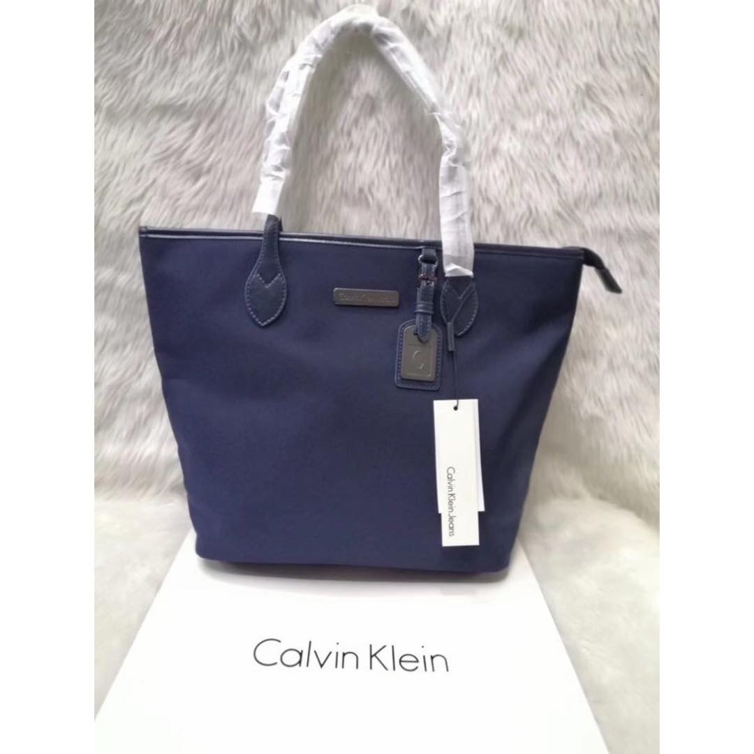 Calvin Klein Tote Bag, Women's Fashion, Bags & Wallets, Tote Bags on ...