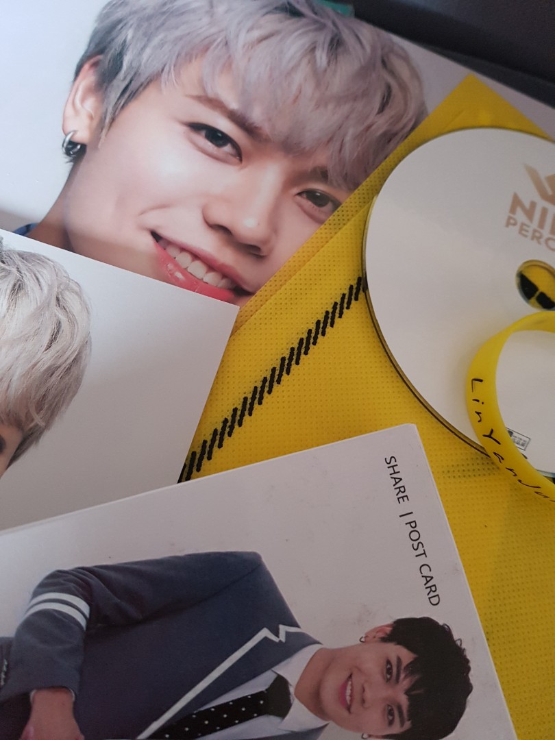 Nine percent Lin Yanjun Surprise fan pack, Hobbies & Toys, Memorabilia ...