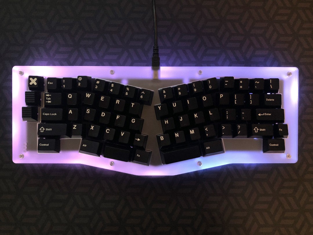 (PRICE LOWERED) Custom Acrylic Keyboard Alice, Computers & Tech, Parts ...