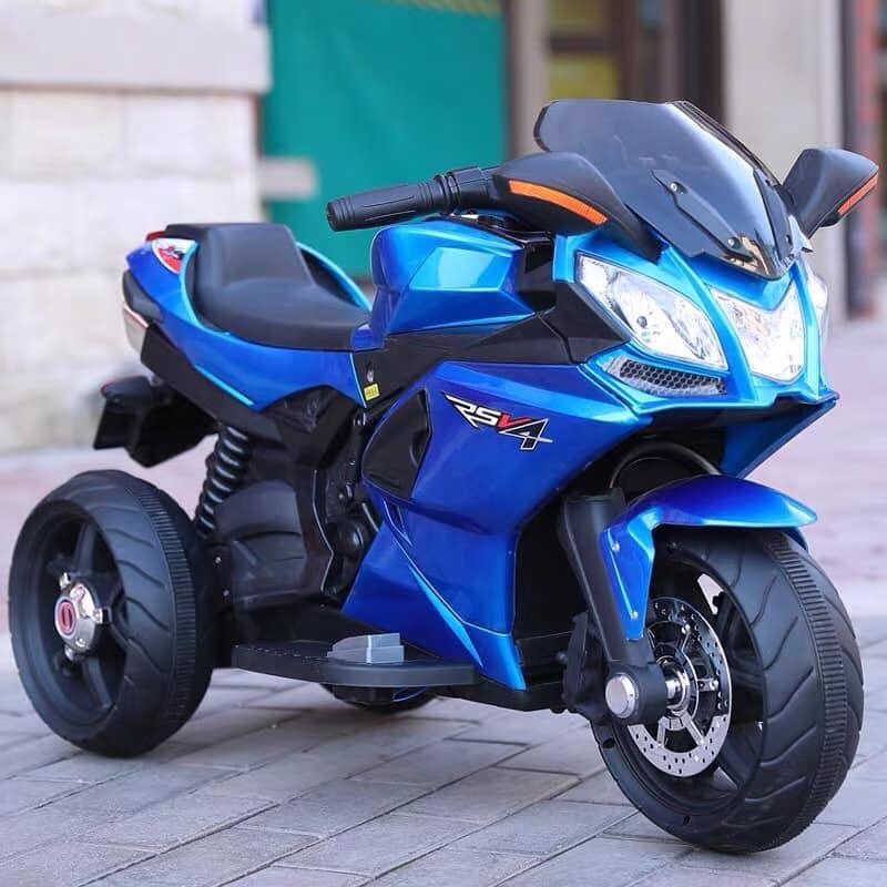 Rs v4 ride on toy motor for kids, Hobbies & Toys, Toys & Games on Carousell