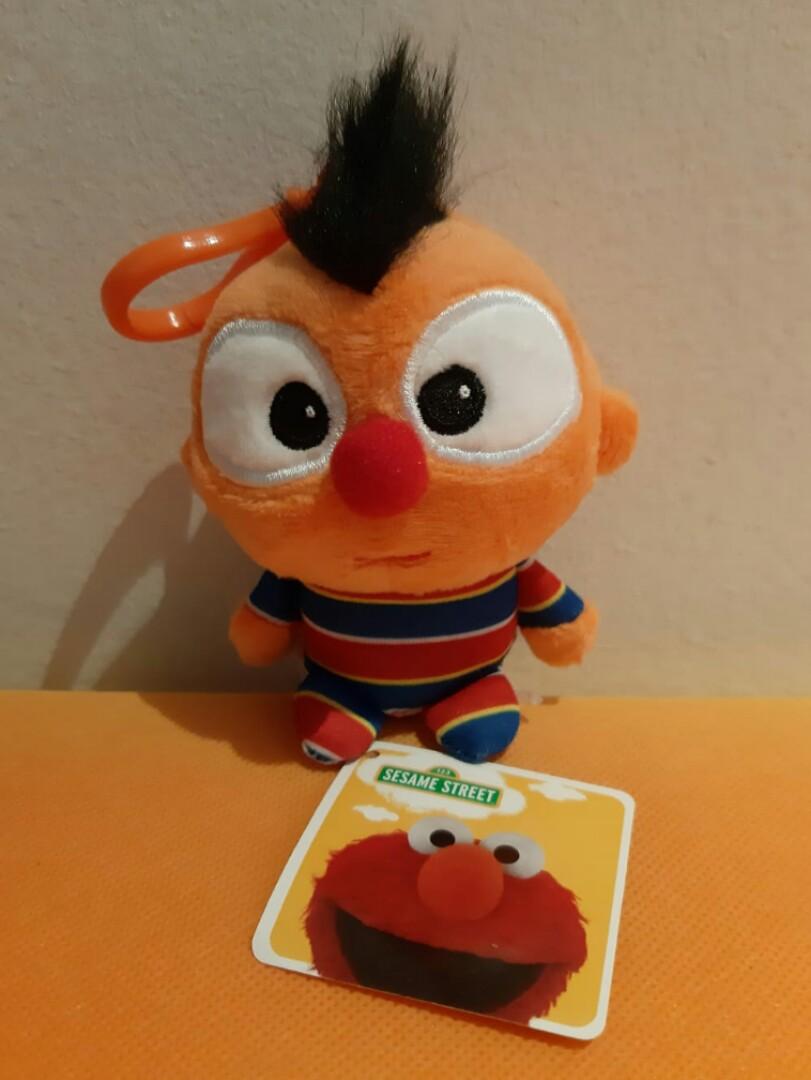 Sesame Street (keychains) - Bert, Ernie, Big Bird, Cookie Monster ...