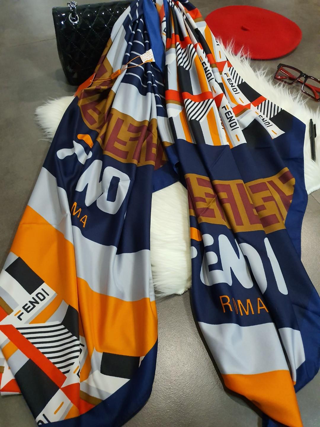 Syal satin sutra Fendi Roma navy blue n gray, Fesyen Wanita, Aksesoris ...