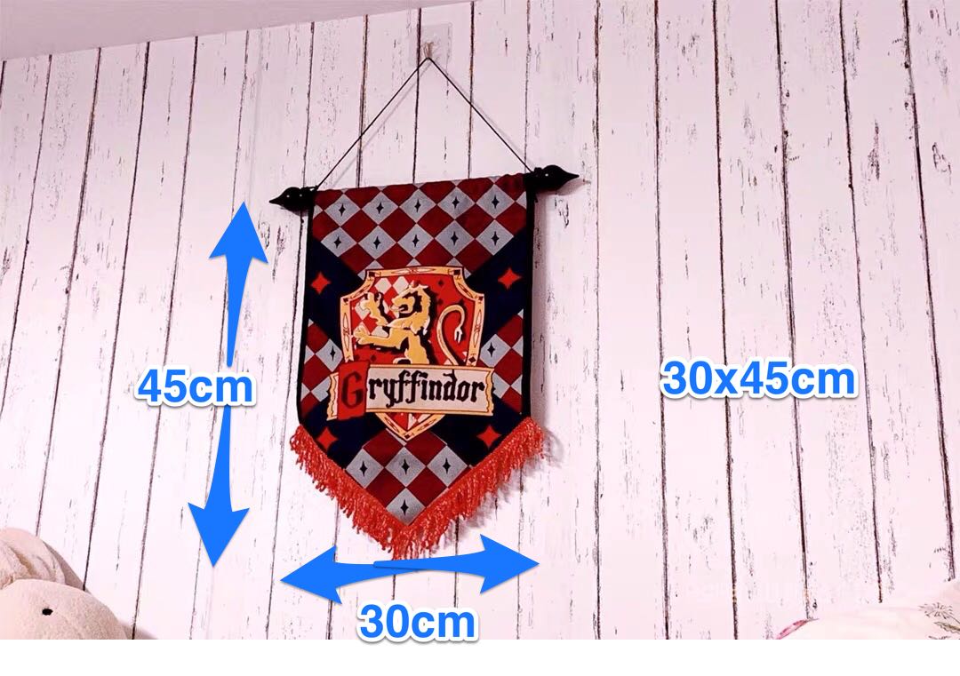 Harry Potter Hogwarts flag (in stock), Everything Else on Carousell