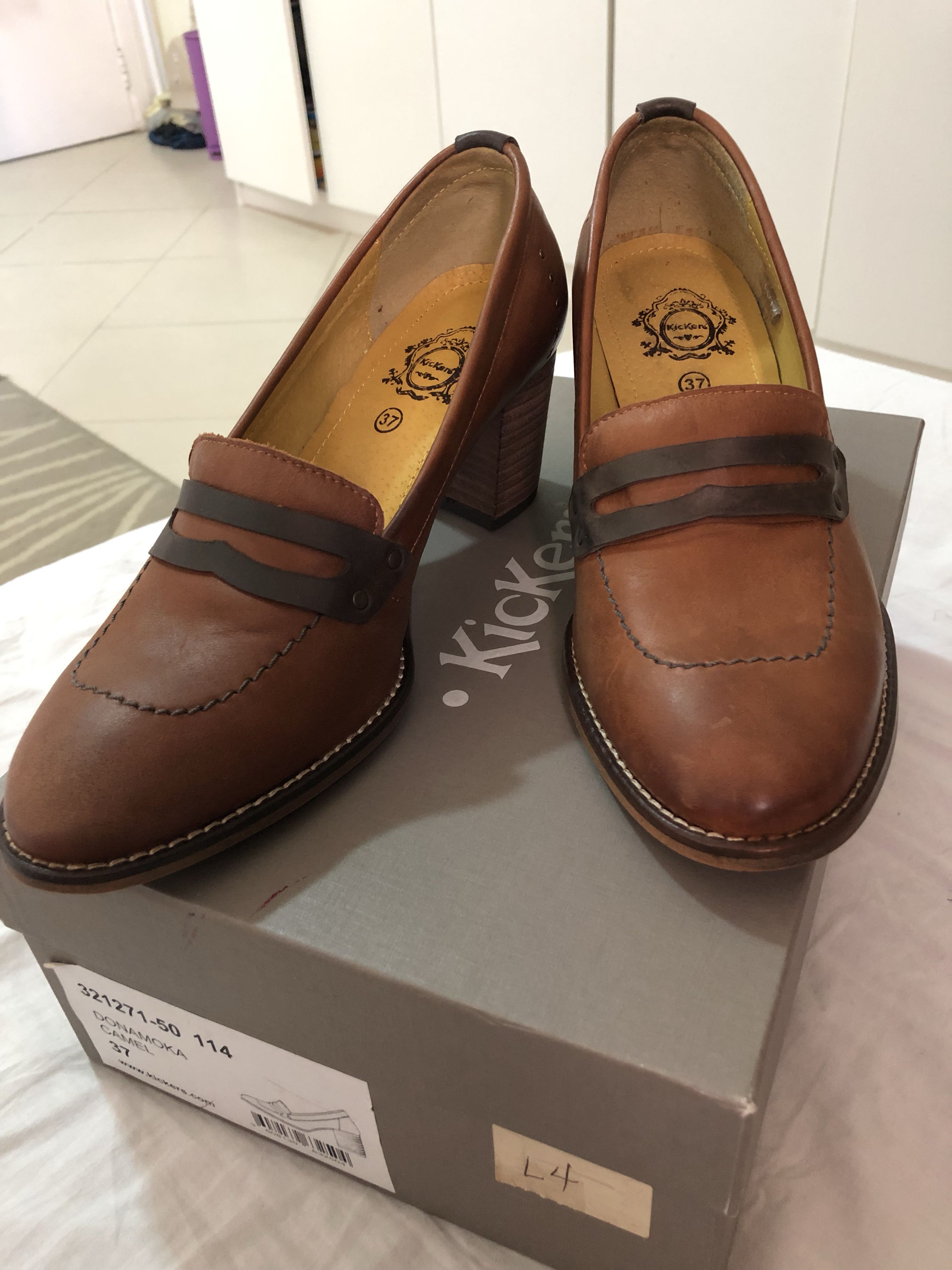 Kickers Leather Loafer Heels, Women's Fashion, Footwear, Heels on Carousell