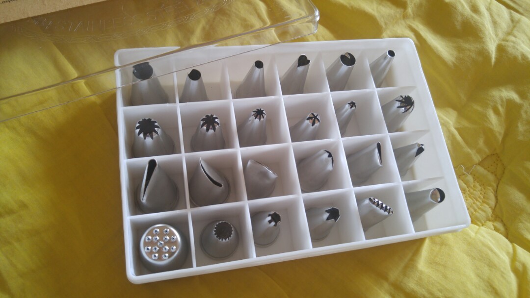 Pastry Icing (Set), Furniture & Home Living, Kitchenware & Tableware ...