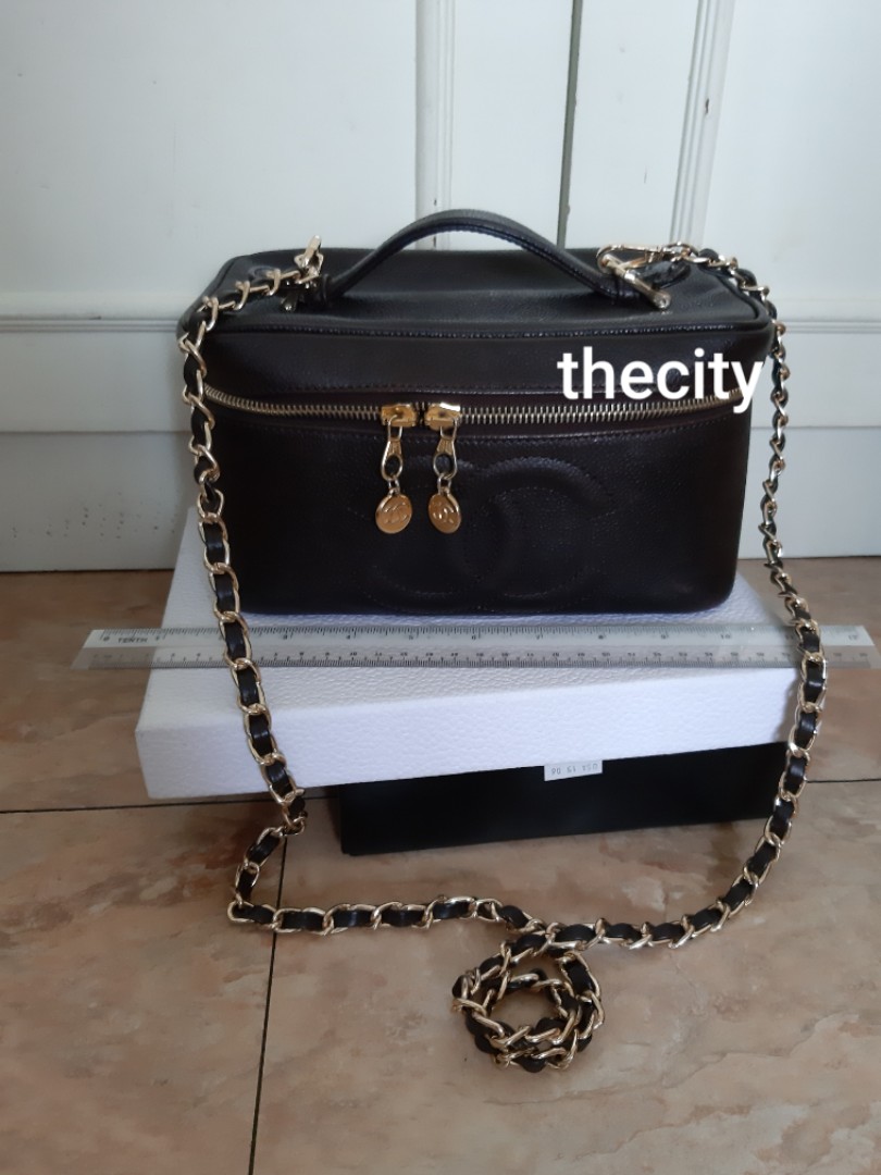 AUTHENTIC CHANEL BIG XL CAVIAR LEATHER VANITY BAG - BIG CC LOGO DESIGN ...