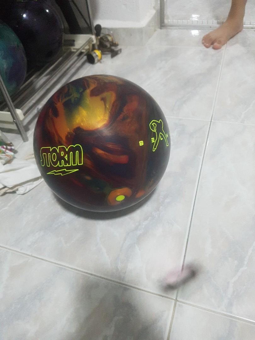 Storm Drive Bowling Ball, Sports Equipment, Sports & Games, Billiards ...