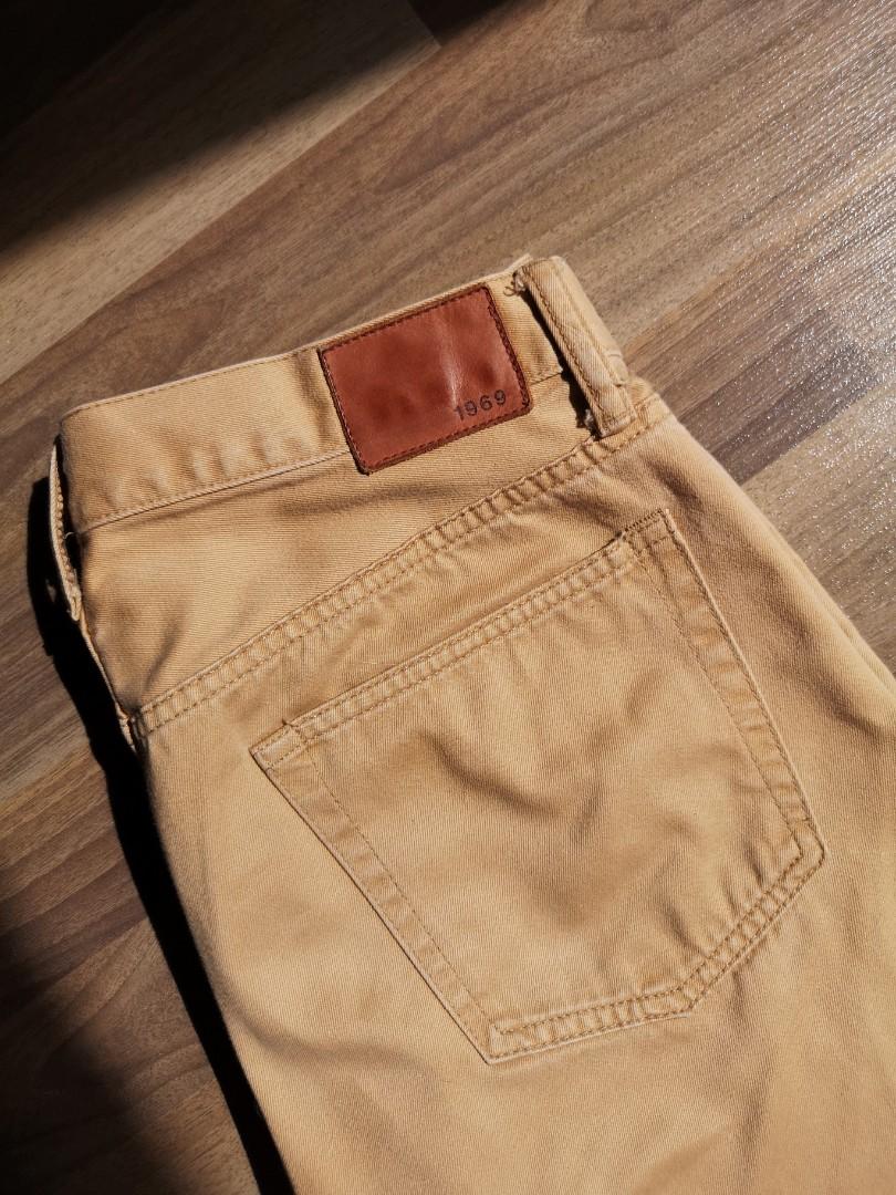 GAP 1969 Selvedge Chinos, Men's Fashion, Bottoms, Chinos on Carousell
