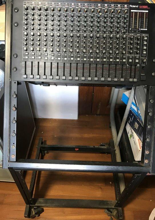 Excellent Mixer! - Roland 16-Track M-16E Professional Audio Mixer ...