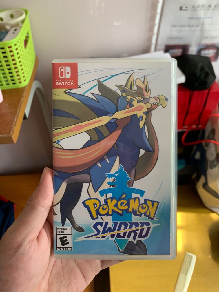 Pokémon sword (switch), Video Gaming, Video Games, Nintendo on Carousell