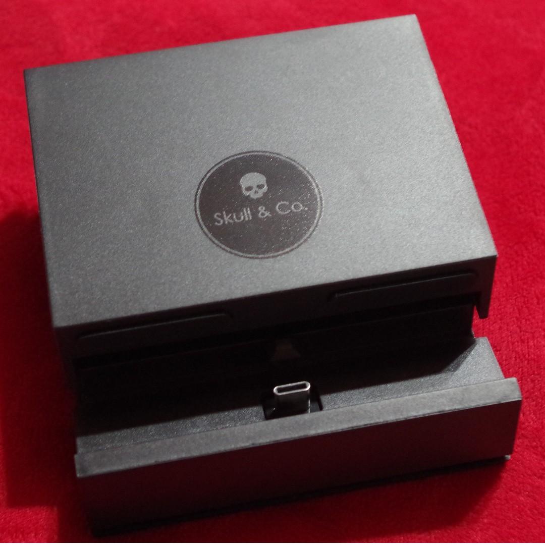 Skull & Co. Jumpgate Dock for the Nintendo Switch, Video Gaming, Gaming ...