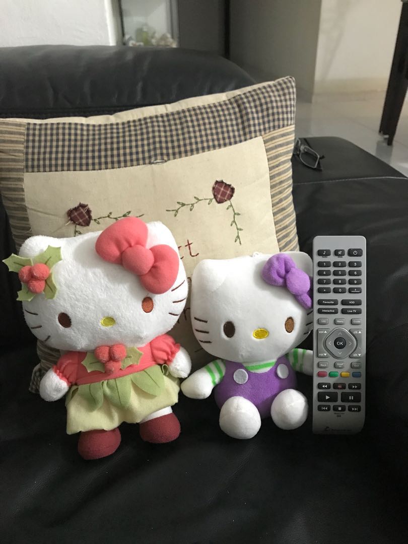 Authentic hello kitty limited edition from changi airport, Hobbies ...