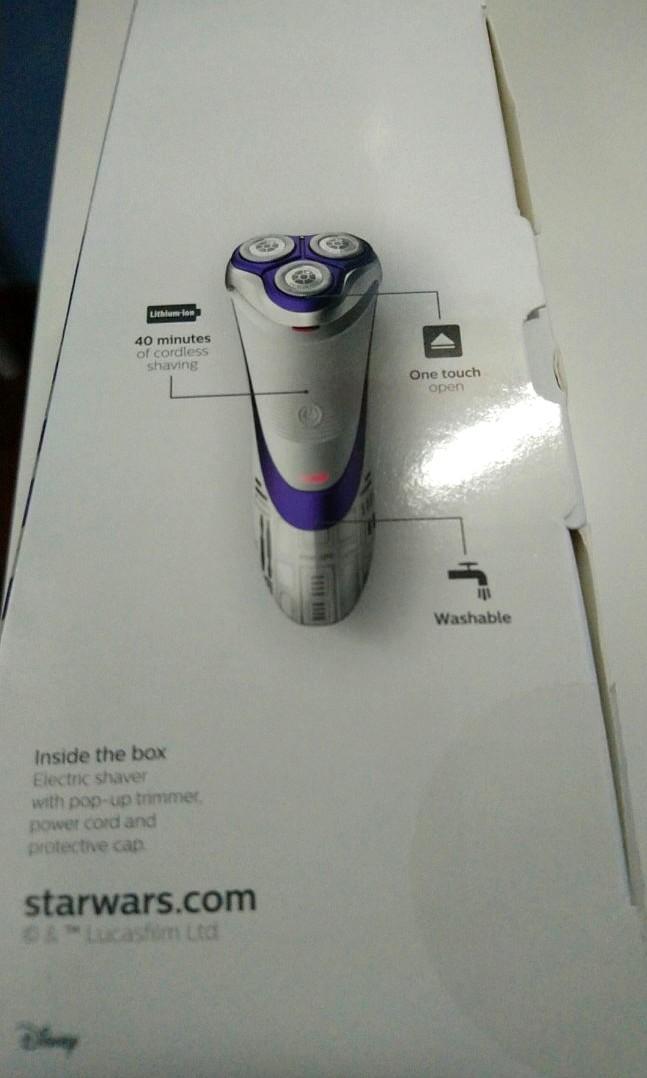 Philips R2D2 Star Wars electric shaver, Beauty & Personal Care, Men's ...