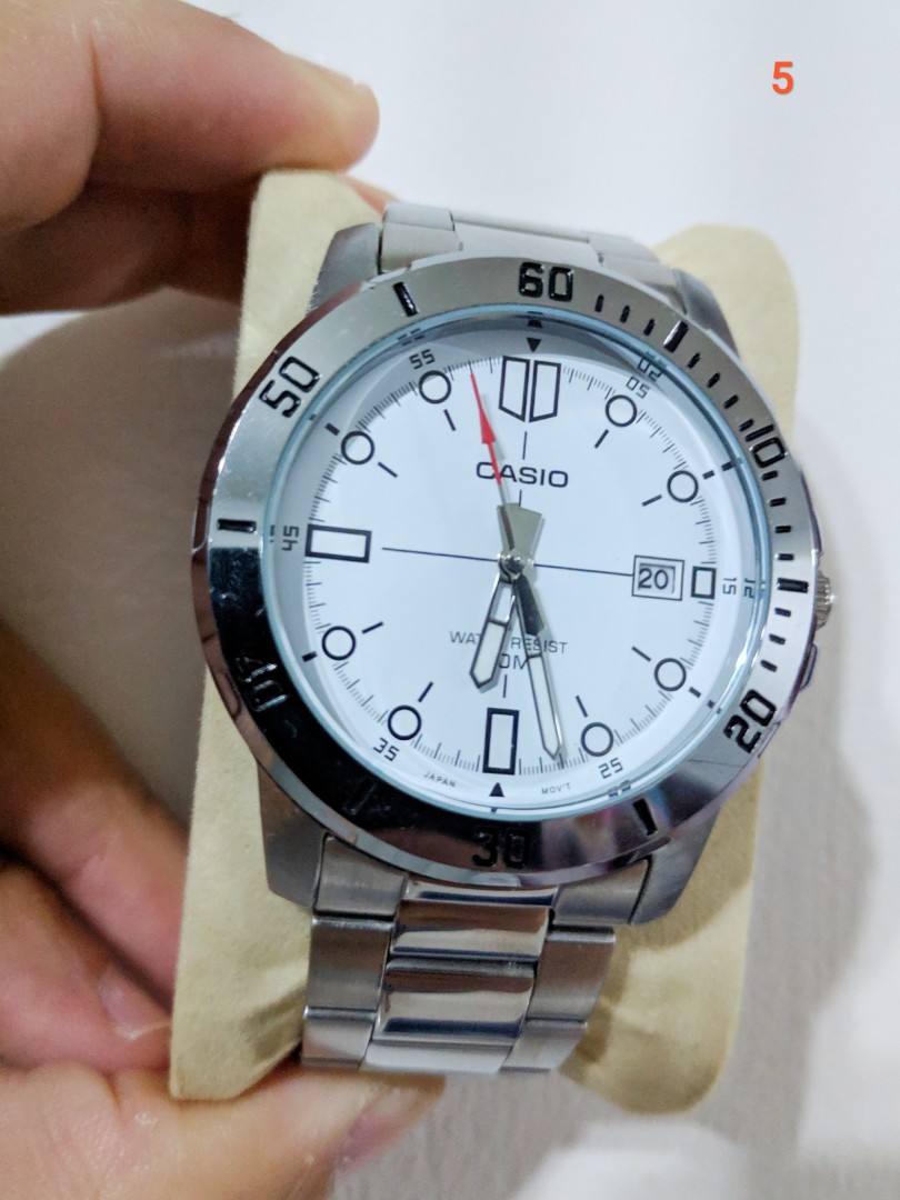 Casio White, Men's Fashion, Watches & Accessories, Watches on Carousell