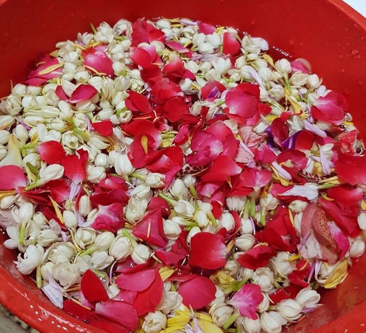 Mandi Bunga, Flower Bath for Strong Aura, Health & Nutrition, Health ...