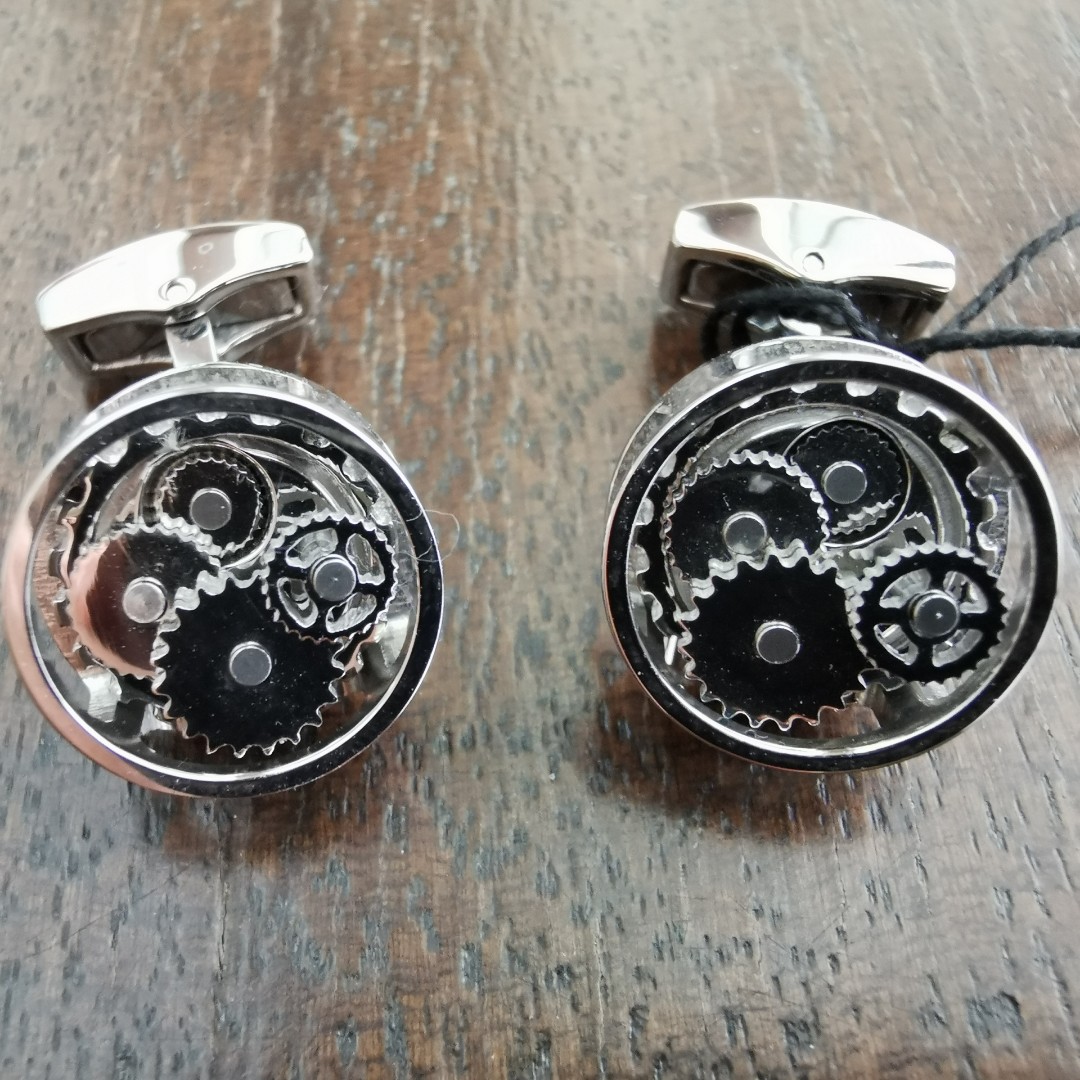 Men`s cufflinks (Skeleton gear) in steel, Men's Fashion, Watches ...