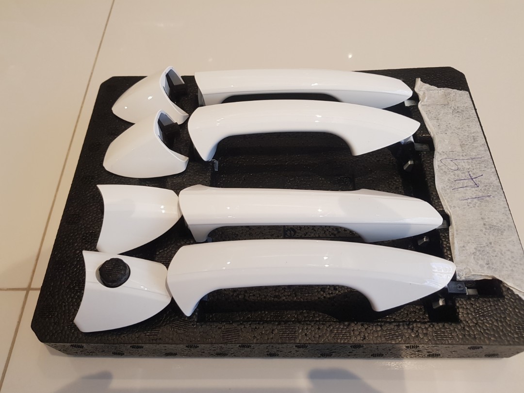 Mercedes GLA - Door handles, Car Accessories, Accessories on Carousell