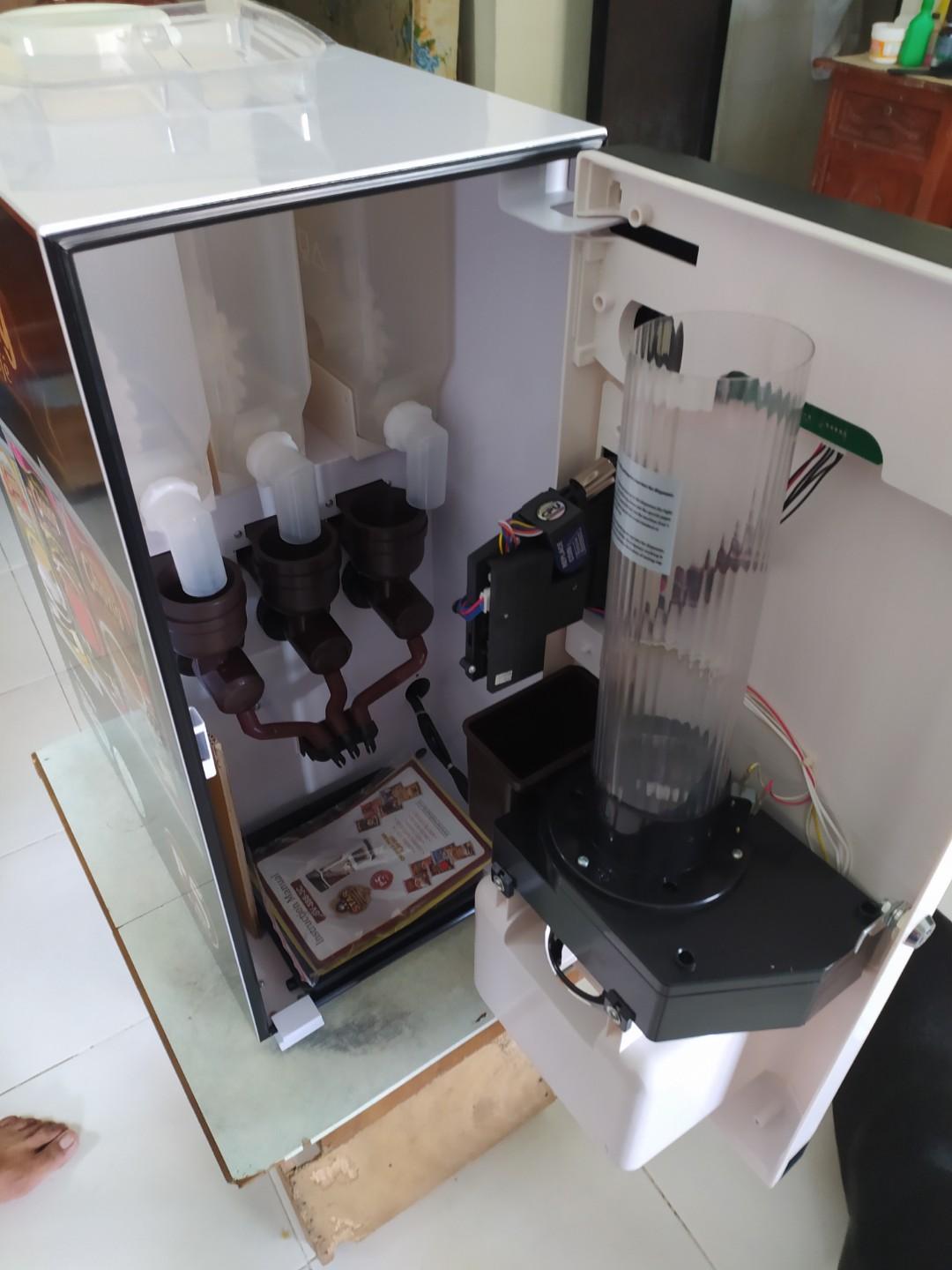 Star Vending Machine (Chong Cafe) Secondhand, TV & Home Appliances ...