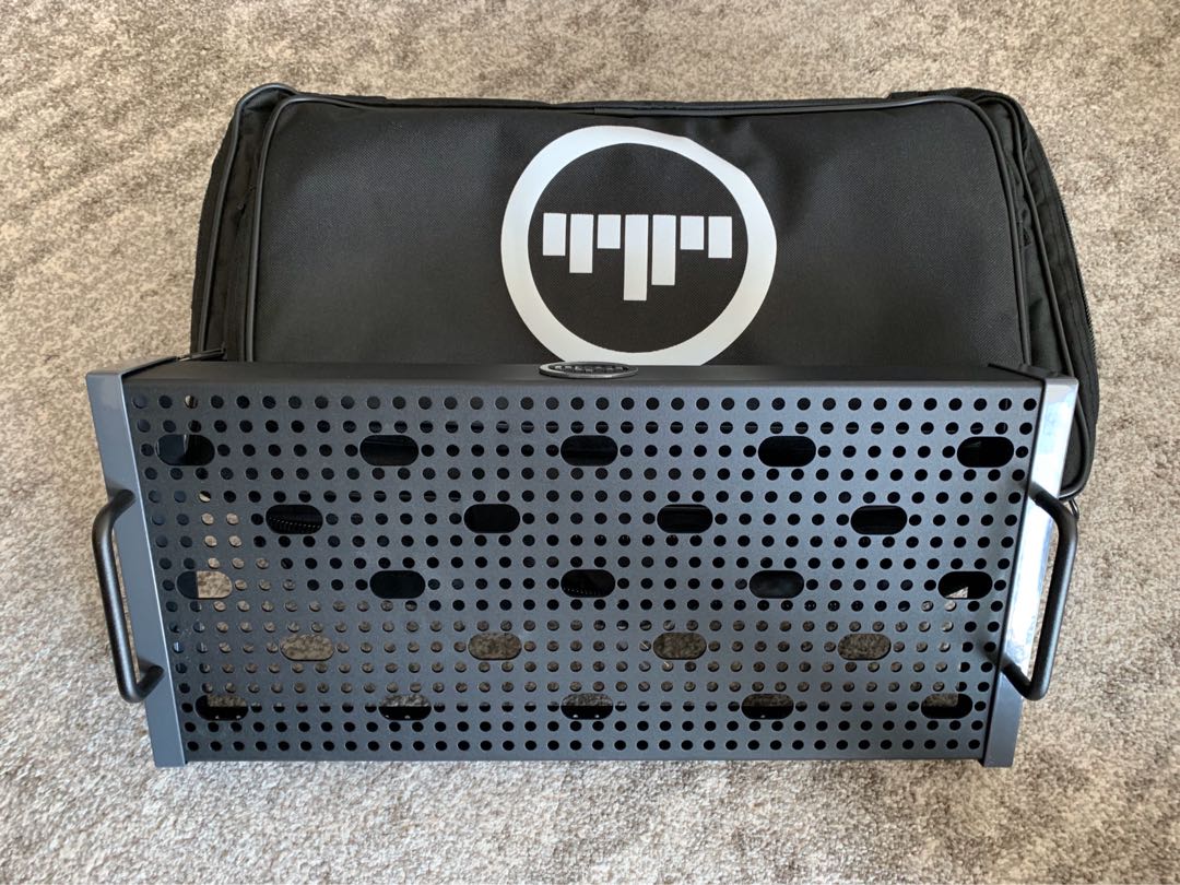 Temple Audio Solo 18 Pedalboard, Hobbies & Toys, Music & Media, Music ...