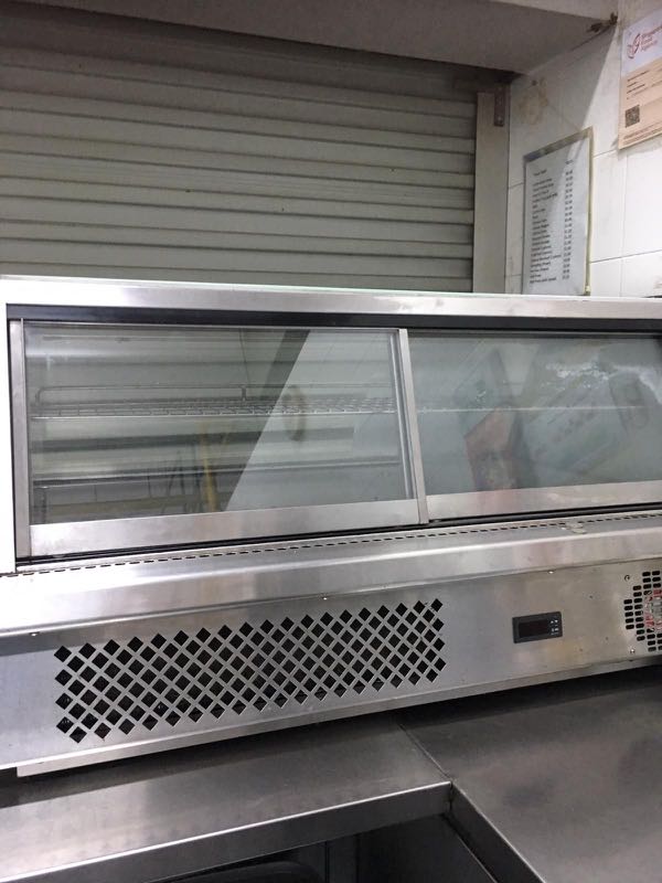 Berjaya DC311 Countertop Display Chiller, TV & Home Appliances, Kitchen ...