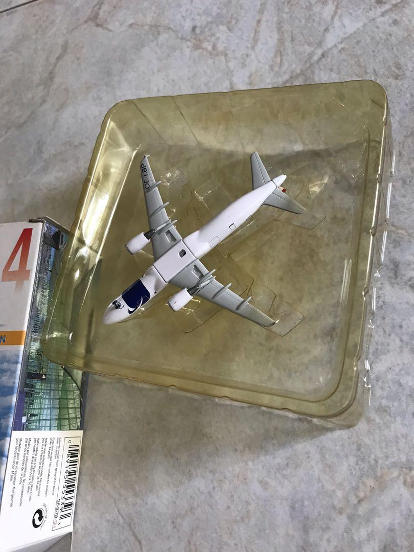 Diecast aircraft model Austrian airlines a320, Hobbies & Toys ...