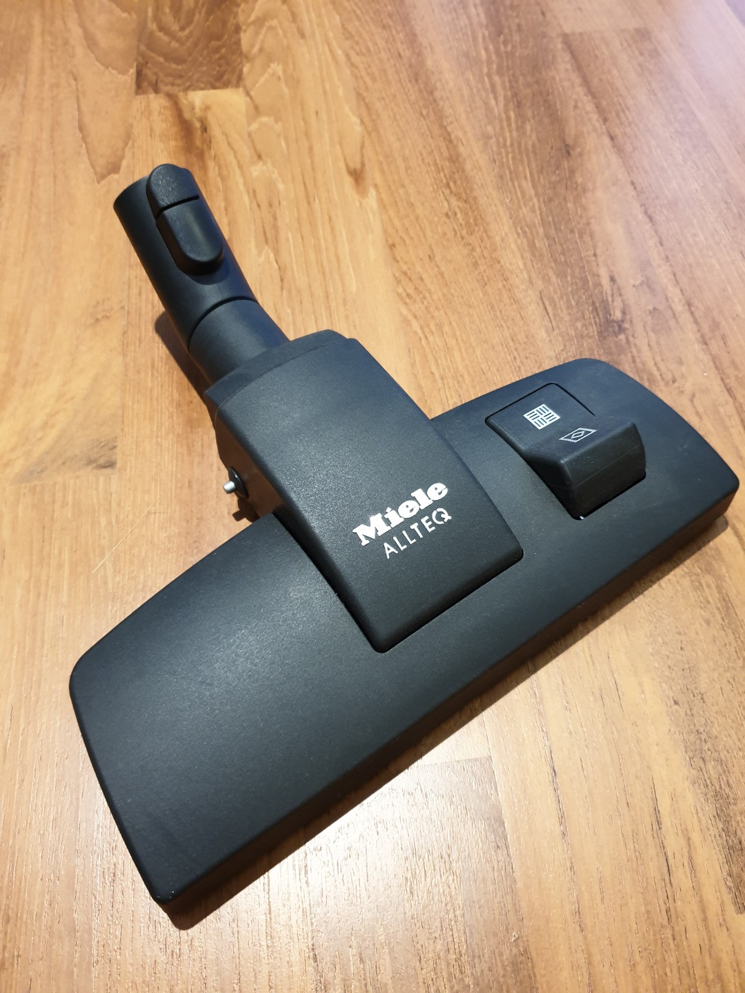 Miele Allteq vacuum head, TV & Home Appliances, Vacuum Cleaner ...