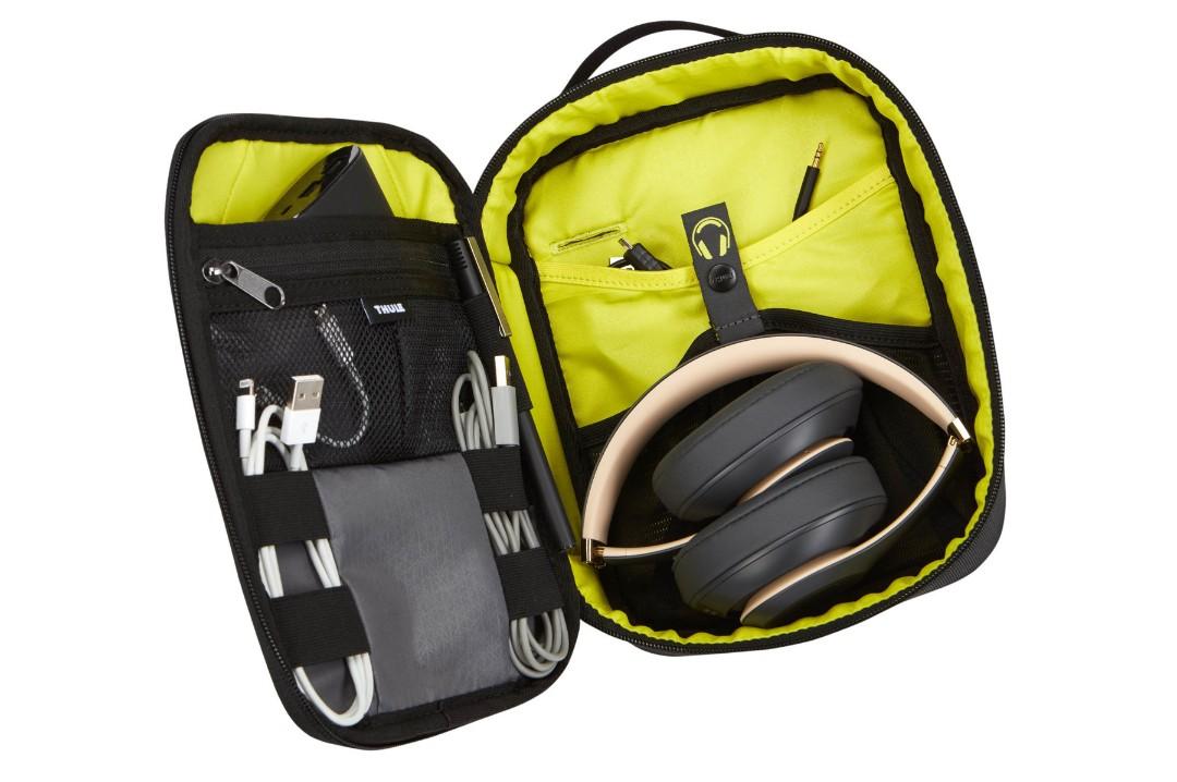 THULE SUBTERRA POWERSHUTTLE plus, Men's Fashion, Activewear on Carousell