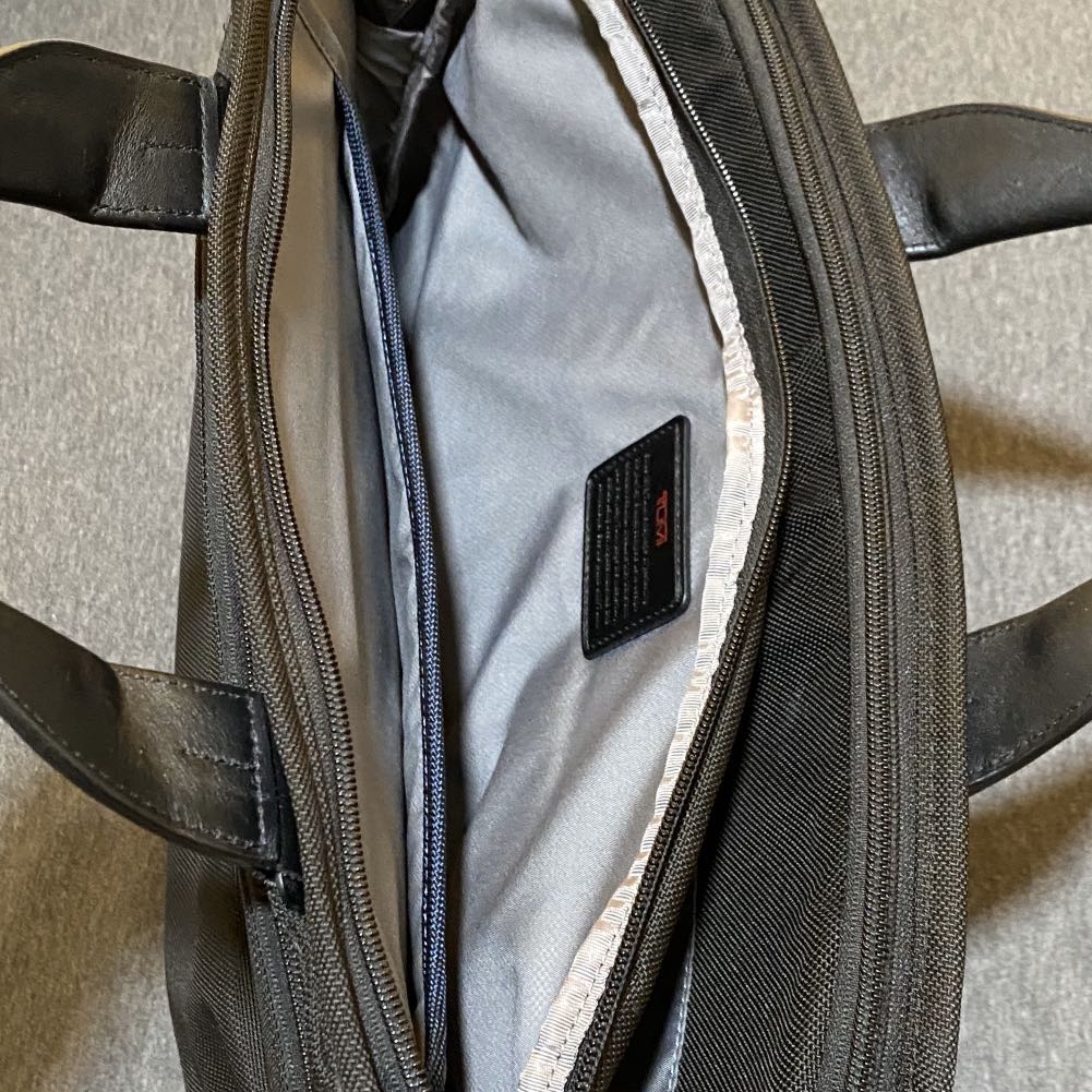 Tumi Alpha 2 Triple Compartment Brief Model 26115D2, Men's Fashion ...