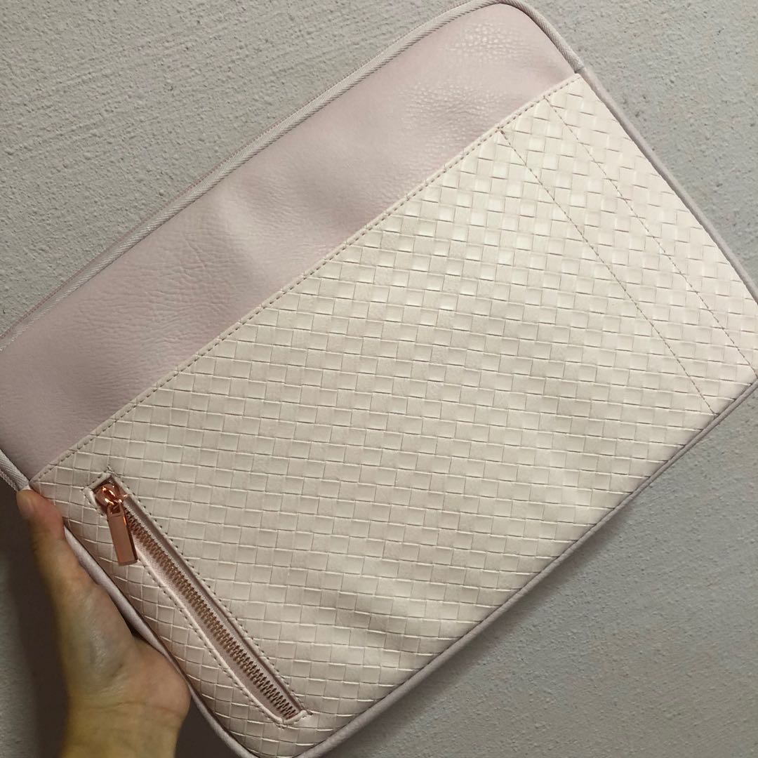 *Brand new* TYPO 13inch Laptop Case, Mobile Phones & Gadgets, Mobile ...