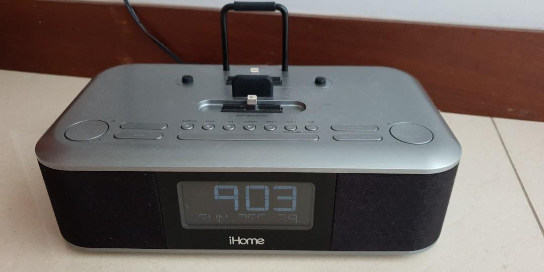 Lightning Clock Radio With Dock