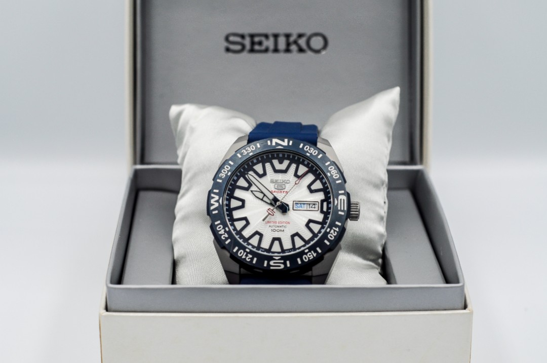 Seiko rare Mt. Fuji, Men's Fashion, Watches & Accessories, Watches on ...