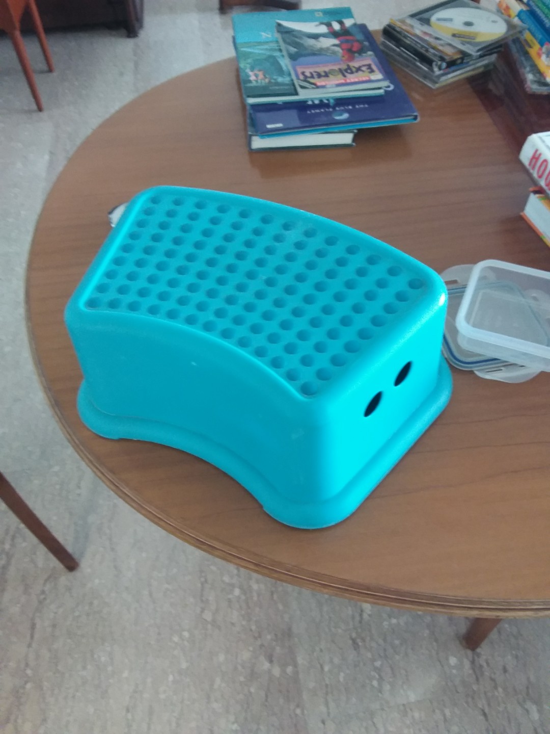 Step / football stool plastic, Furniture & Home Living, Furniture ...